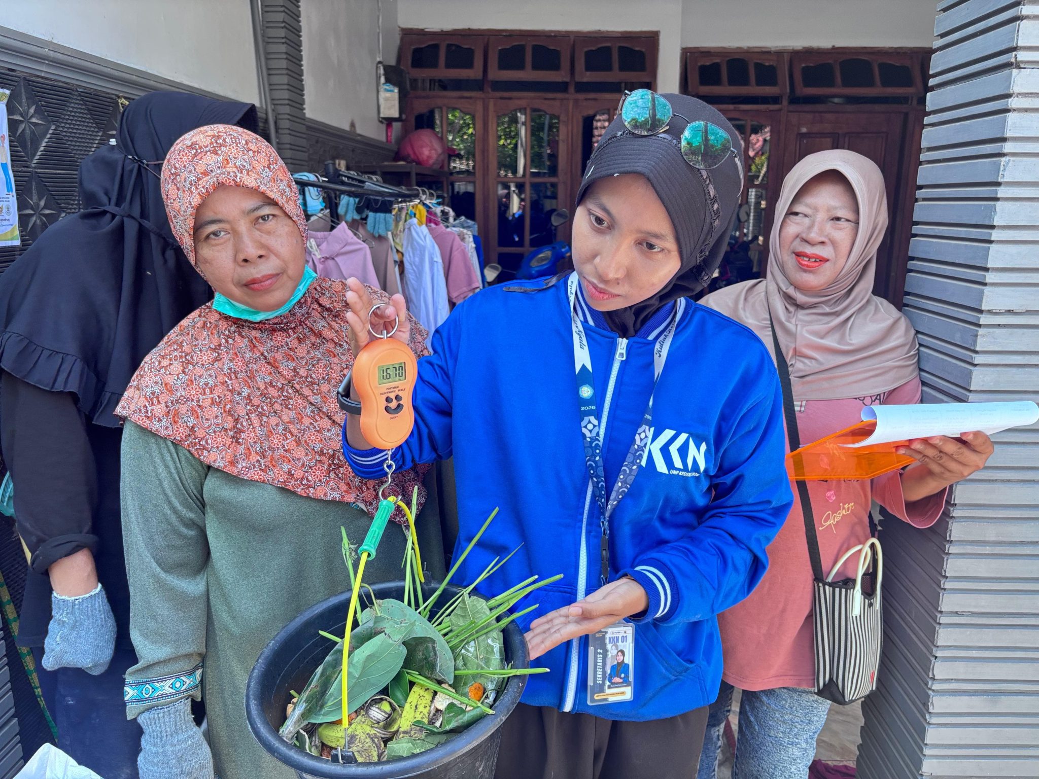 Warga RT 02 RW 03 Kelurahan Mrican Pelopori Kemandirian Pengelolaan ...